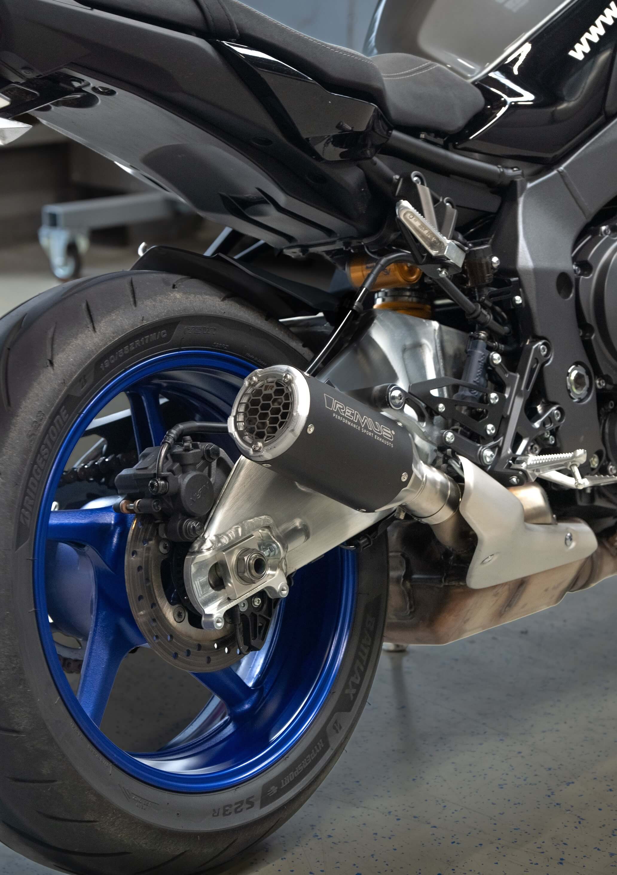 exhaust system Remus Black Stainless Steel Angled Exhaust Tailpipe ...