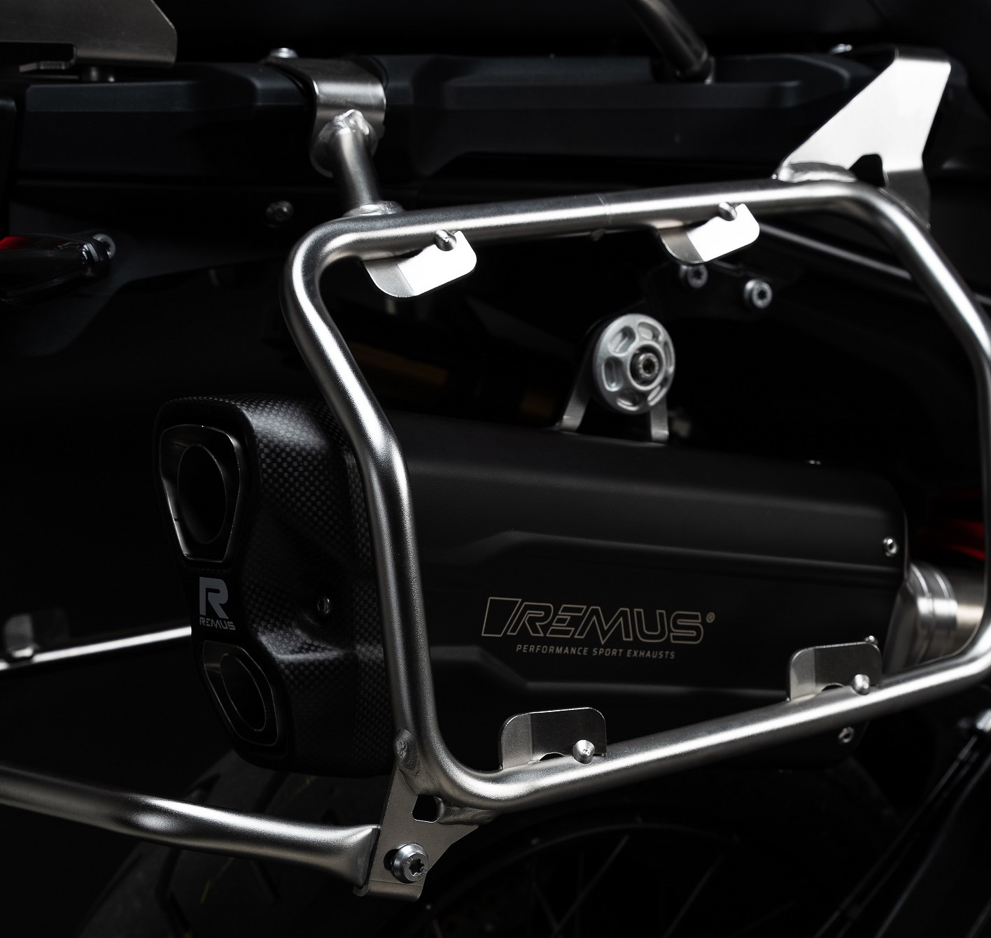 exhaust system REMUS 8 2.0 Slip On Sport Exhaust BWM F 900 GS Adventure ...